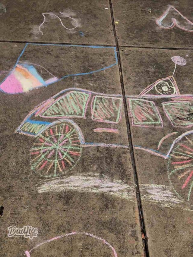 How To Make Homemade Spray Chalk - Dad Life Lessons