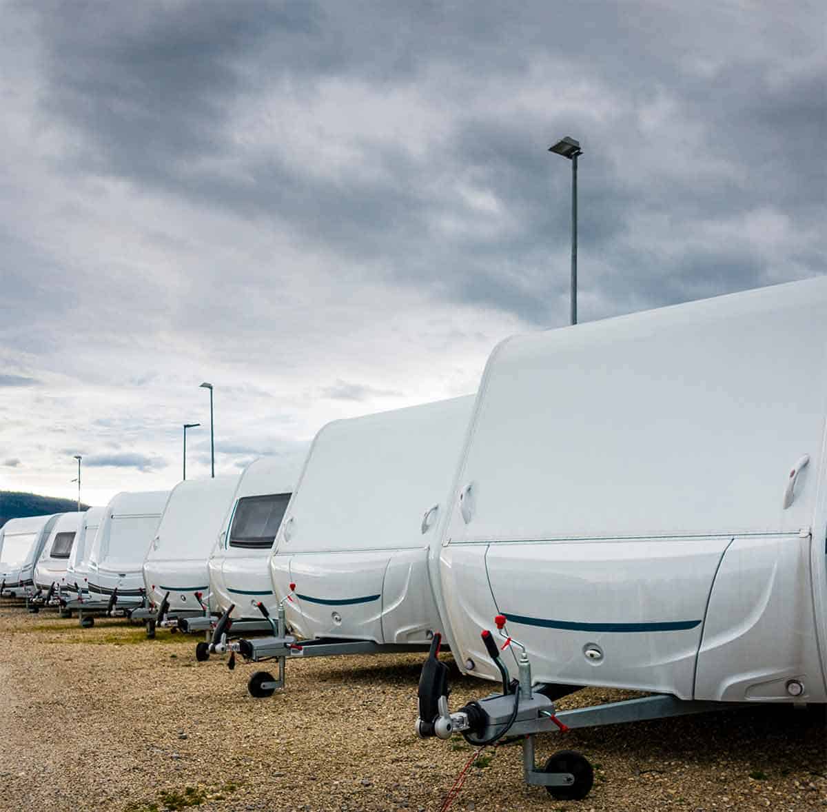 How To Pick The Best Camper For your Family - Dad Life Lessons